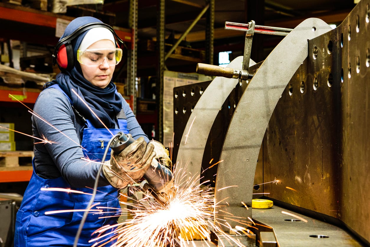 Seaspan ULC Is Currently Hiring Multiple Candidates For Engineer ...