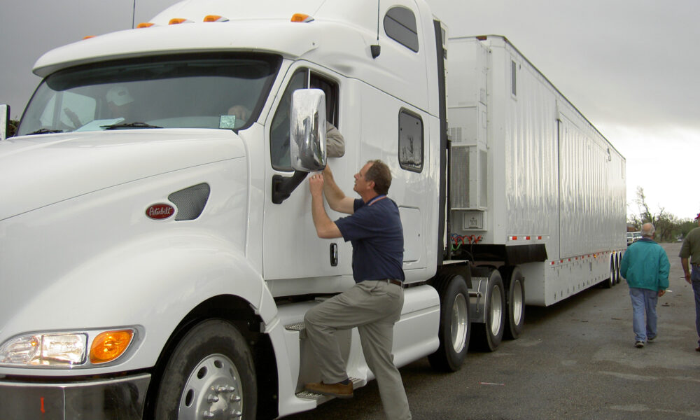 Dryco Building Supplies Is Hiring Delivery Truck Driver – Edmonton ...
