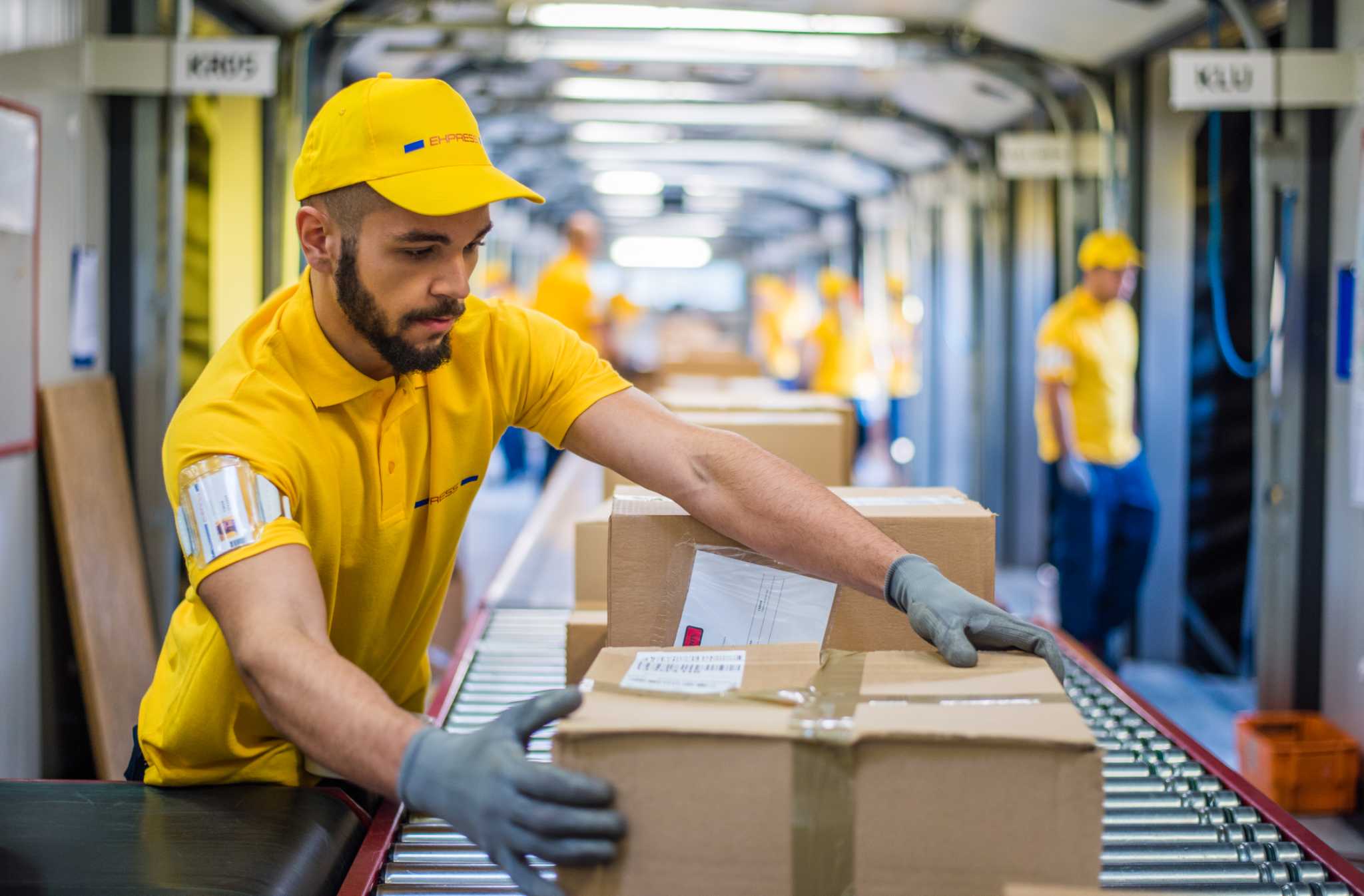 Work For Foreigners In Canada – Warehouse Clerk – Careers Job In Canada