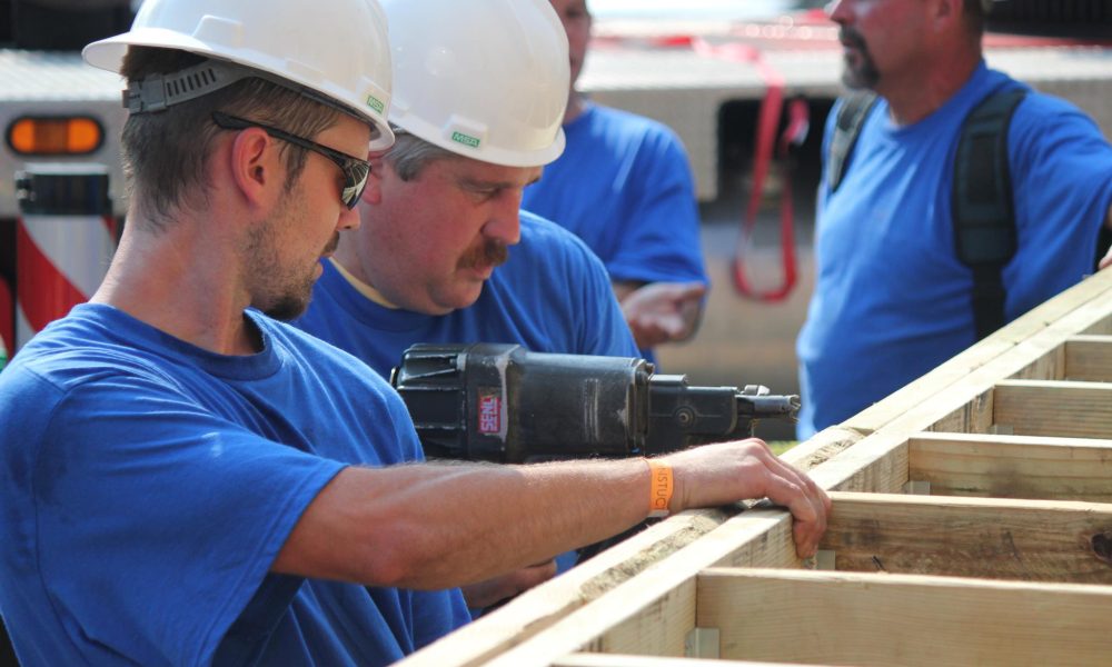 Carpenter Jobs – $35.00 hourly – Careers Job In Canada